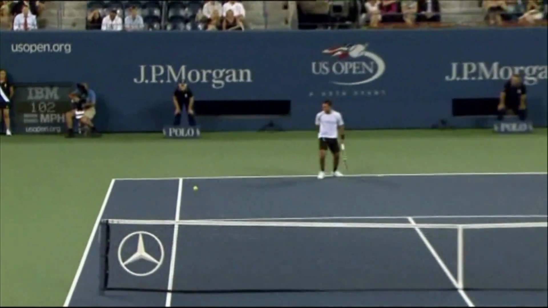 Roger Federer's Amazing Between-The-Legs Winner